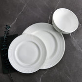 Crown 18 Piece Dinnerware Set, Service for 6